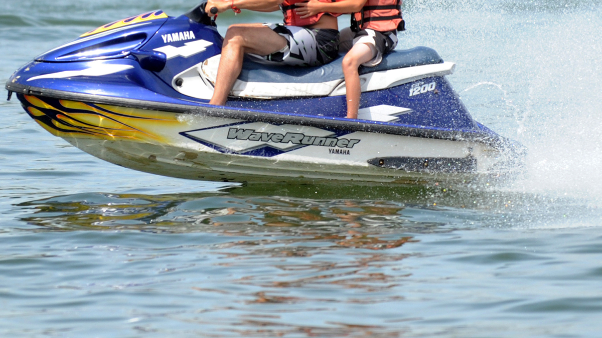 NY man arrested for BUI after WaveRunner crash leaves 2 kids ...