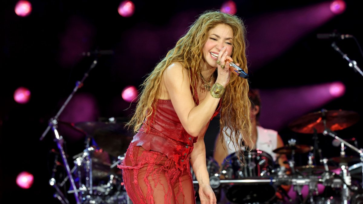 Shakira will be ‘Up Close & Personal’ at Hard Rock Live: How to get ...