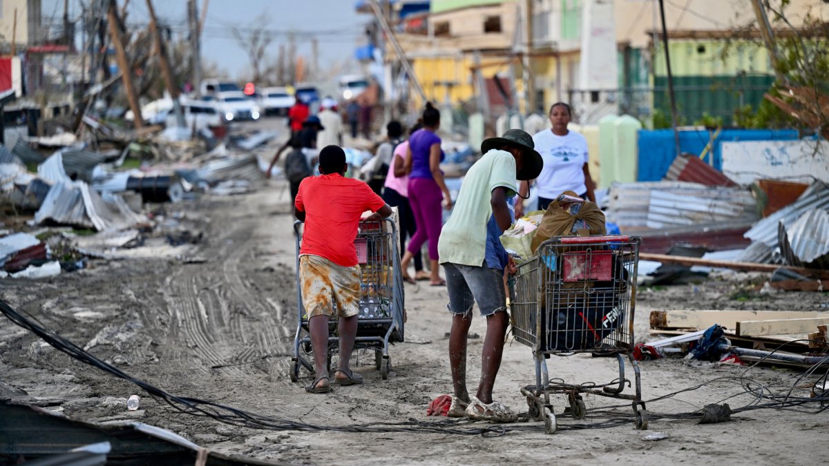 Aid workers rush to deliver relief in hurricane-stricken Jamaica – NBC ...