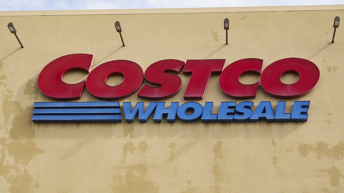 Costco sues the Trump administration, seeking a refund of tariffs – NBC ...