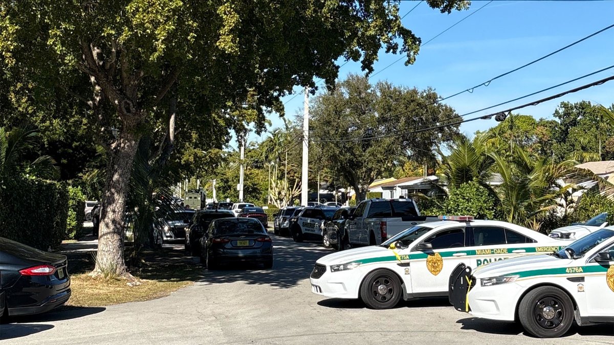 Man barricaded inside northwest Miami-Dade home: Deputies – NBC 6 South ...