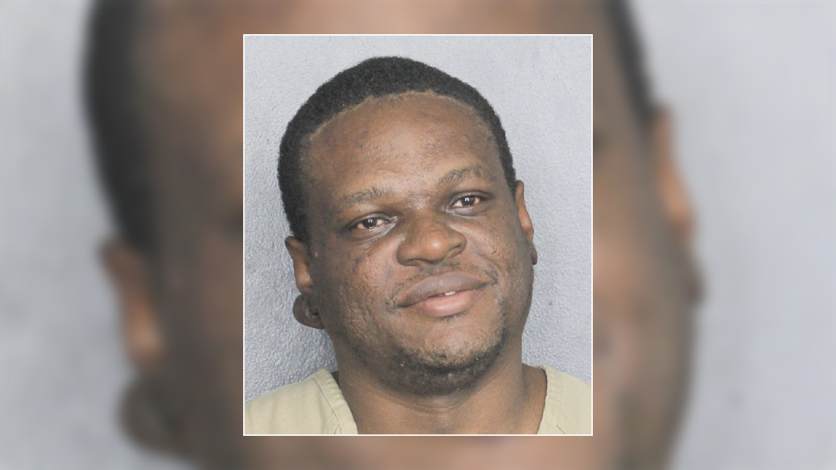 Man arrested after he robbed TD Bank in Pembroke Pines: Police – NBC 6 ...