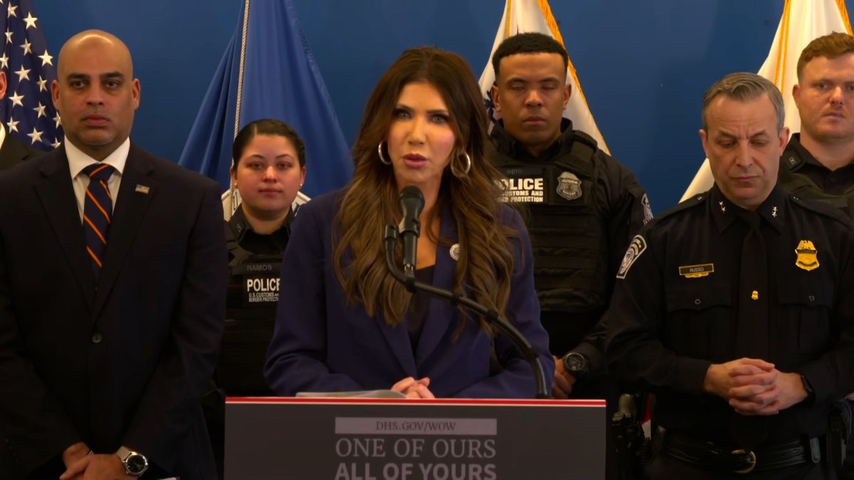 DHS’ Noem doubles down on self-defense claim in Minneapolis shooting ...