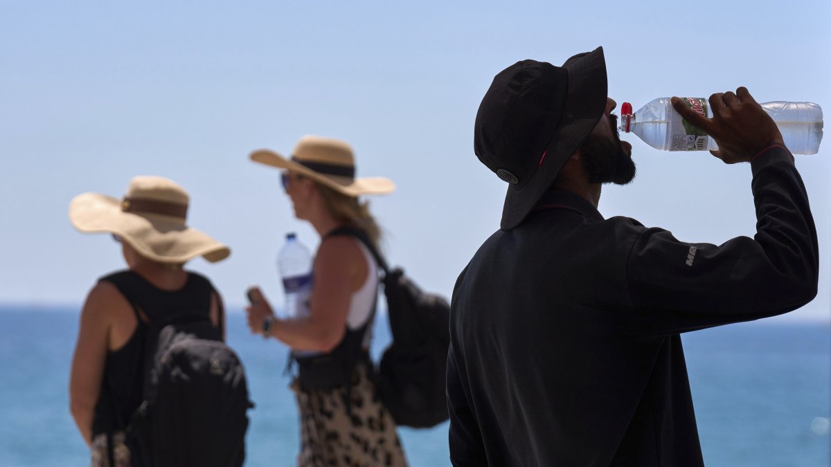 2025 was third-hottest year ever recorded on Earth, data shows – NBC 6 ...