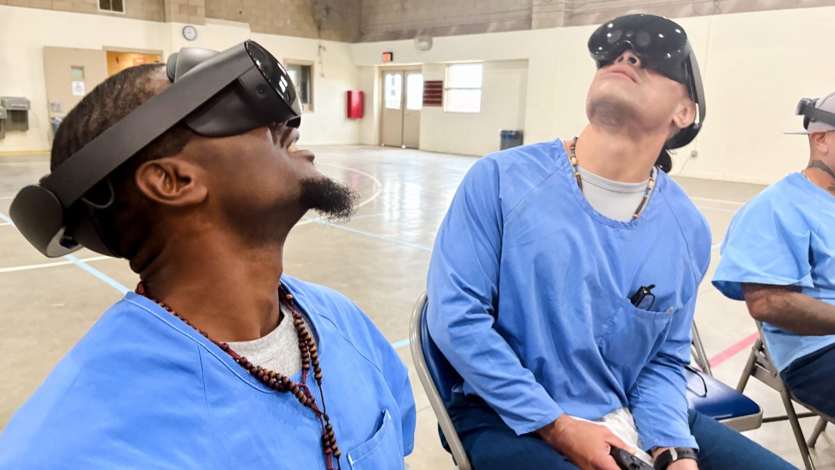 VR headsets are ‘hope machines’ inside California prisons – NBC 6 South ...