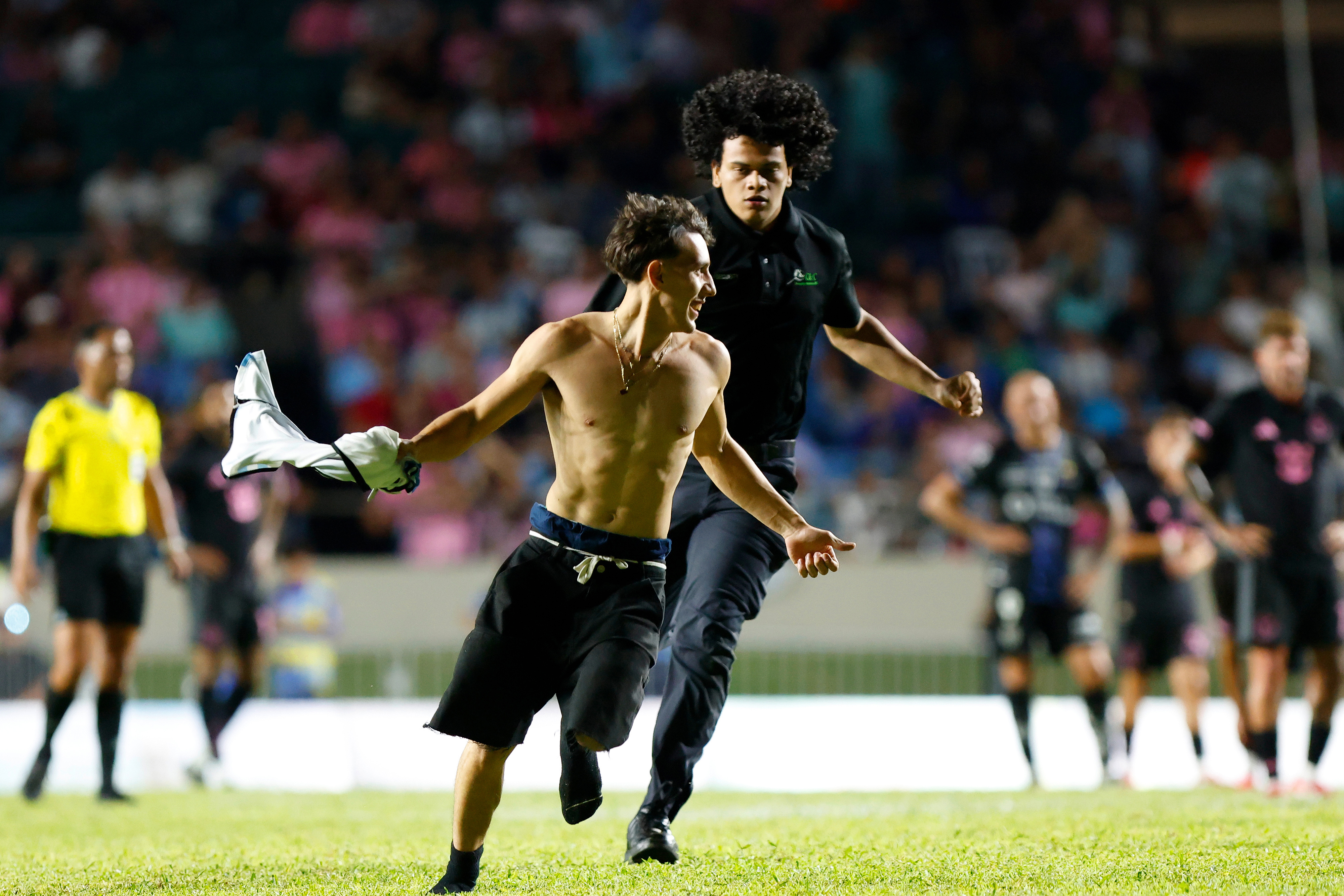 Messi pulled to ground during Inter Miami FC game in Puerto Rico – NBC ...