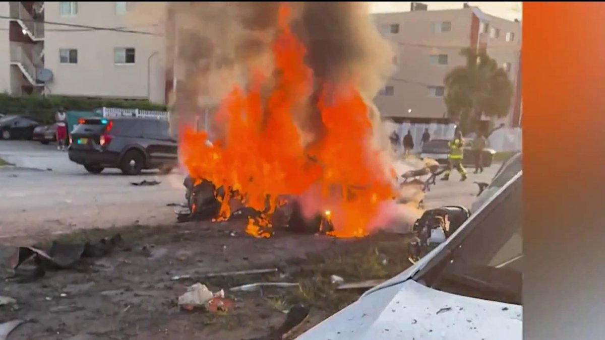 Driver dead, 2 passengers hospitalized after crashing into parked cars ...