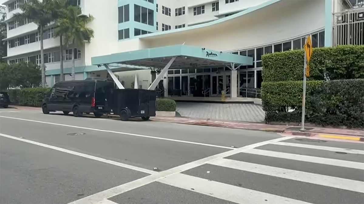 Miami Beach hotel facing lawsuit after man allegedly groped 11-year-old ...