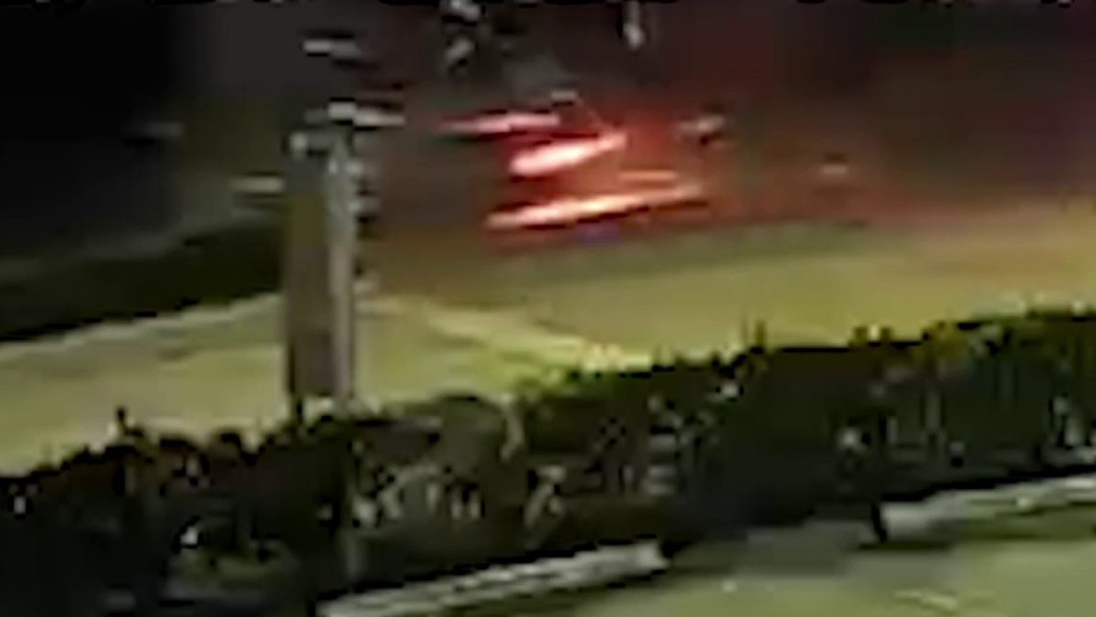 Video shows multi-vehicle crash in Sunrise that killed driver – NBC 6 ...