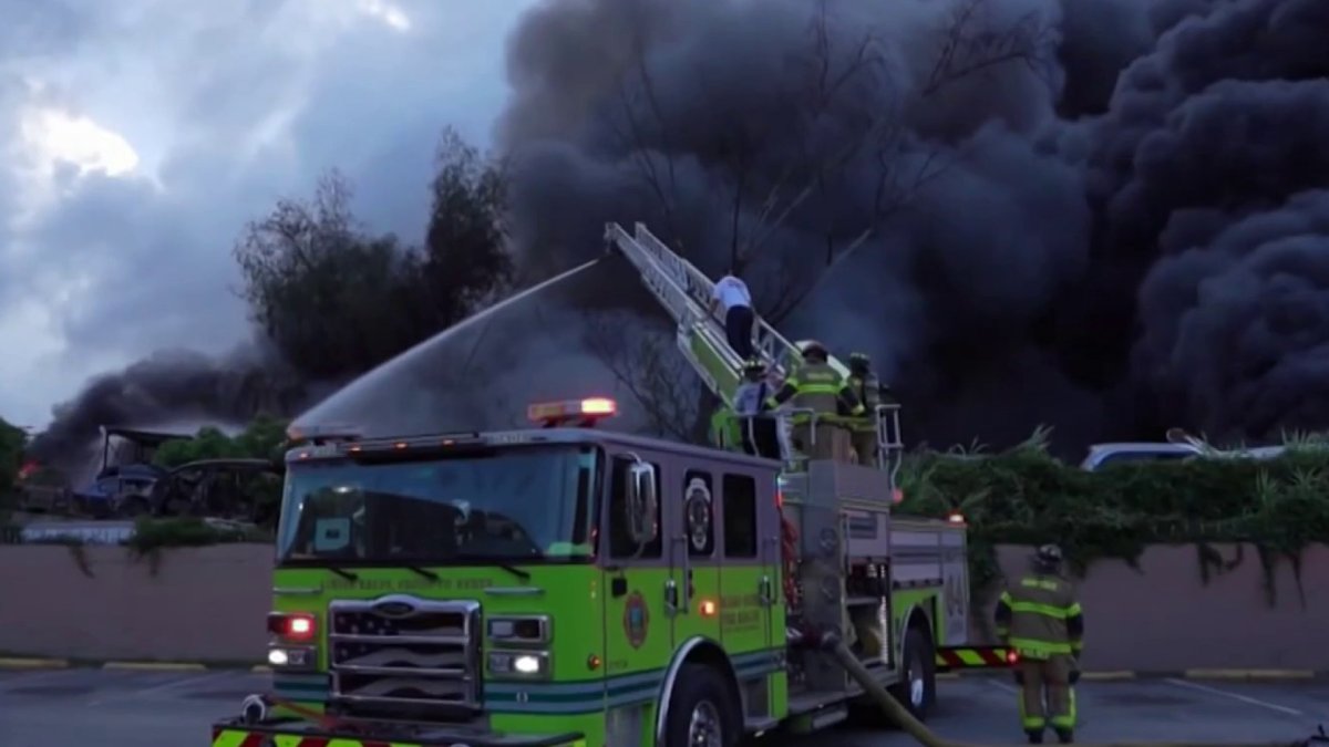 Firefighters battle huge junkyard fire in Opa-locka – NBC 6 South Florida