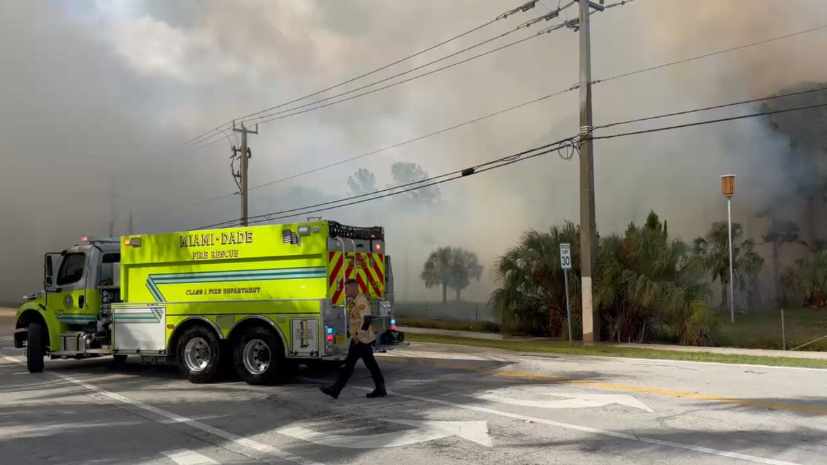 Fast-moving brush fire prompts road closures in Miami-Dade – NBC 6 ...