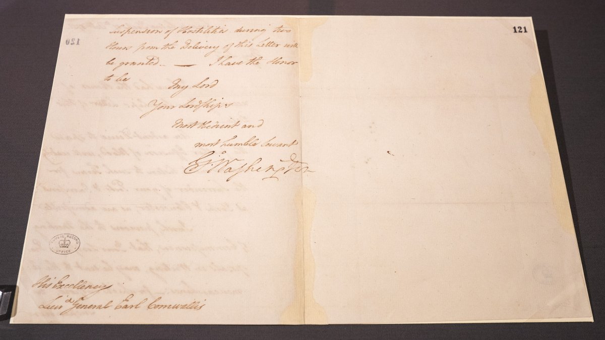 Washington’s letter accepting British surrender displayed in London ...