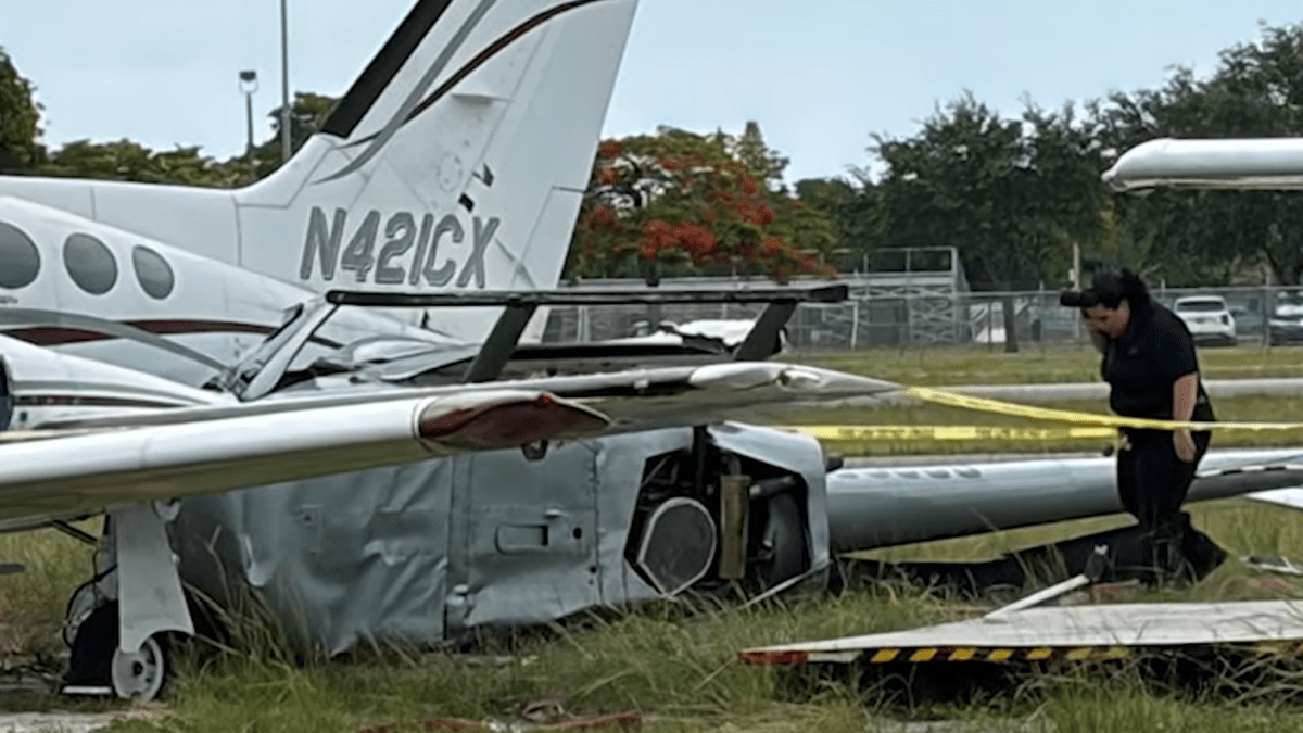 4 hospitalized after helicopter crashes at North Perry Airport in ...